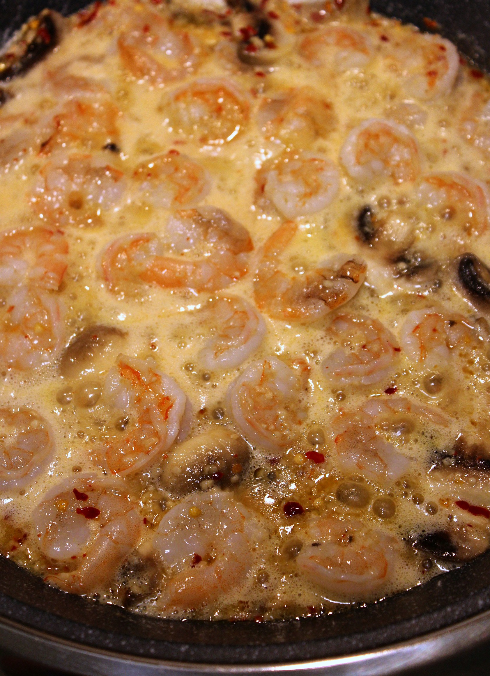 Shrimp Scampi Pasta with Garlic Mushroom Sauce - Forks 'n' Flip Flops